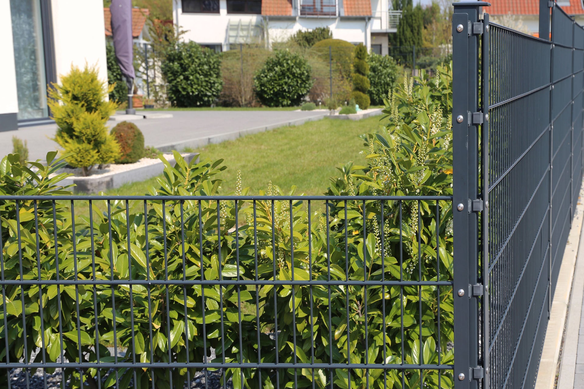 Doppelstabmattenzaun – GartenzaunDirekt.de